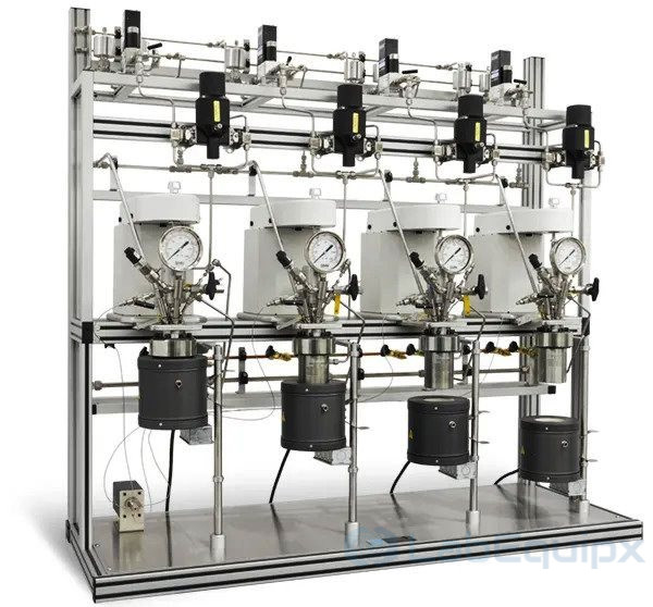 Four Reactor Parallel Systems LE4RPS